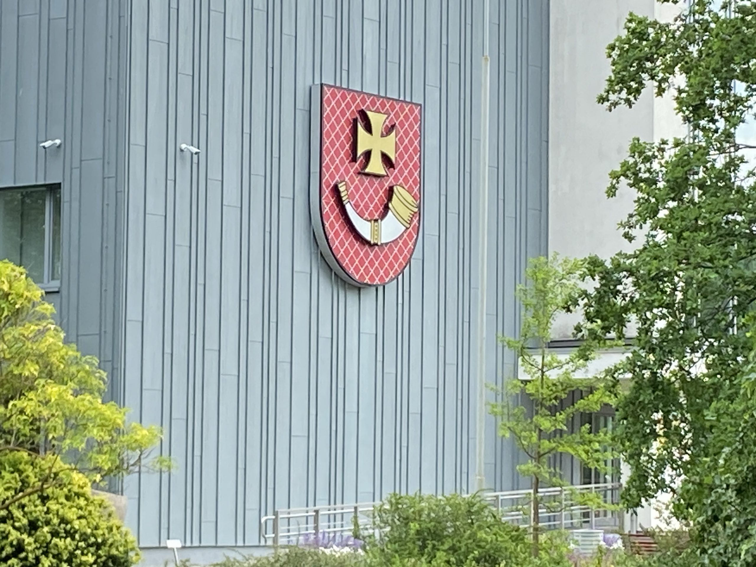 Politiskā divkosība Latvijā: Aivars Lembergs un tiesu lēmumu ...